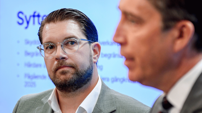 Jimmie Åkesson är partiledaren med högst frånvaro i riksdagen